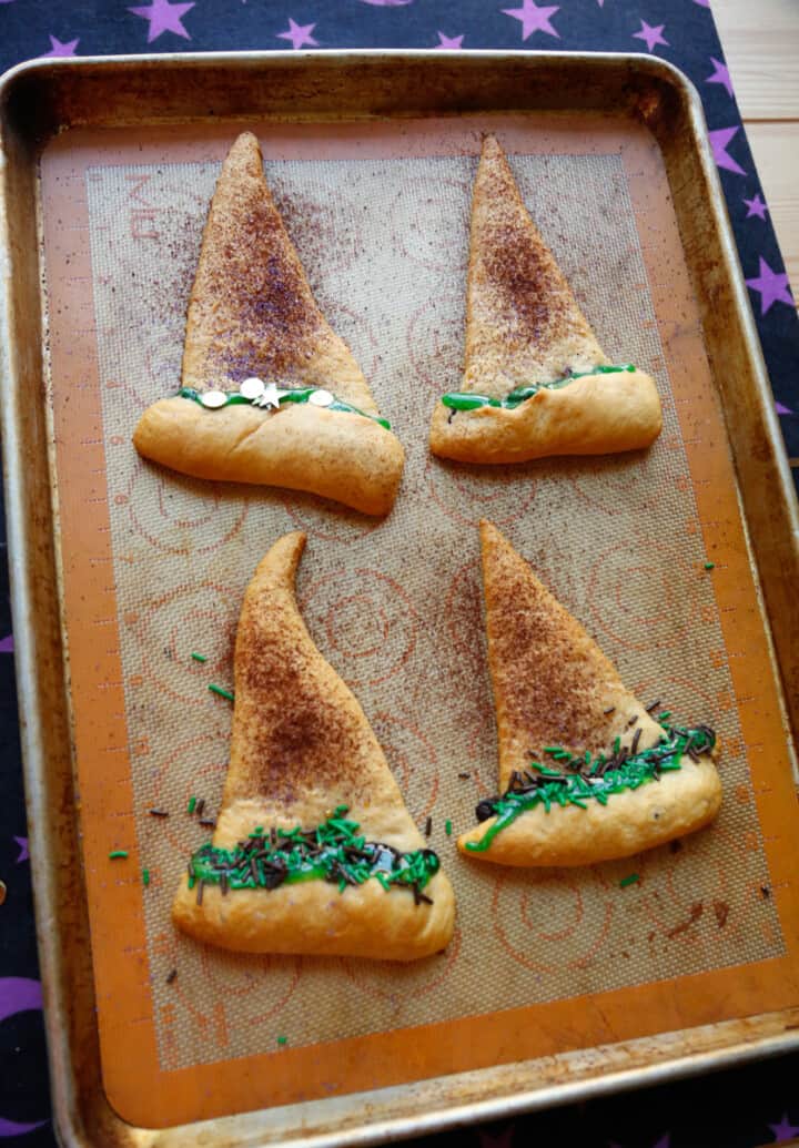 Chocolate Crescent Roll Witch Hats (Easy Halloween Appetizer) - Fitty ...