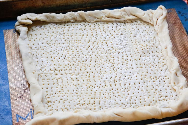 Easy Homemade Strawberry Turnovers With Puff Pastry - Fitty Foodlicious