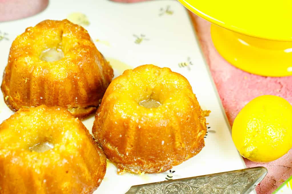 Mini Lemon Bundt Cakes - Fitty Foodlicious