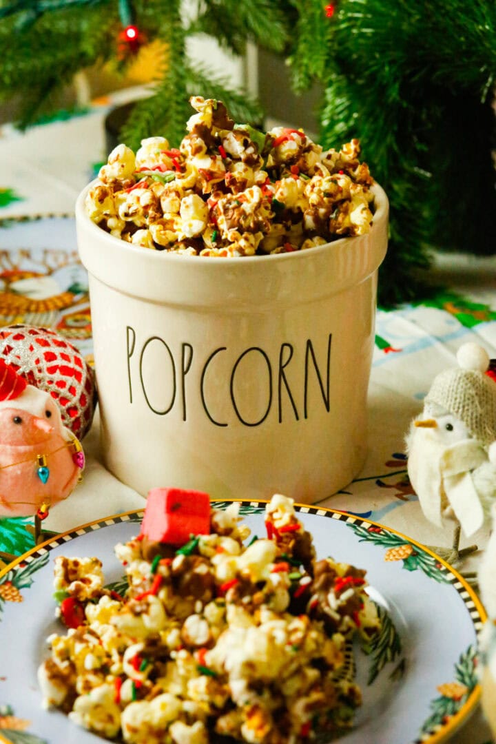 Easy Christmas Popcorn | Festive Holiday Snack Treat - Fitty Foodlicious