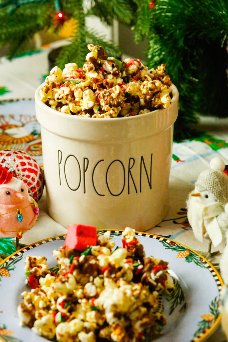 Easy Christmas Popcorn | Festive Holiday Snack Treat - Fitty Foodlicious